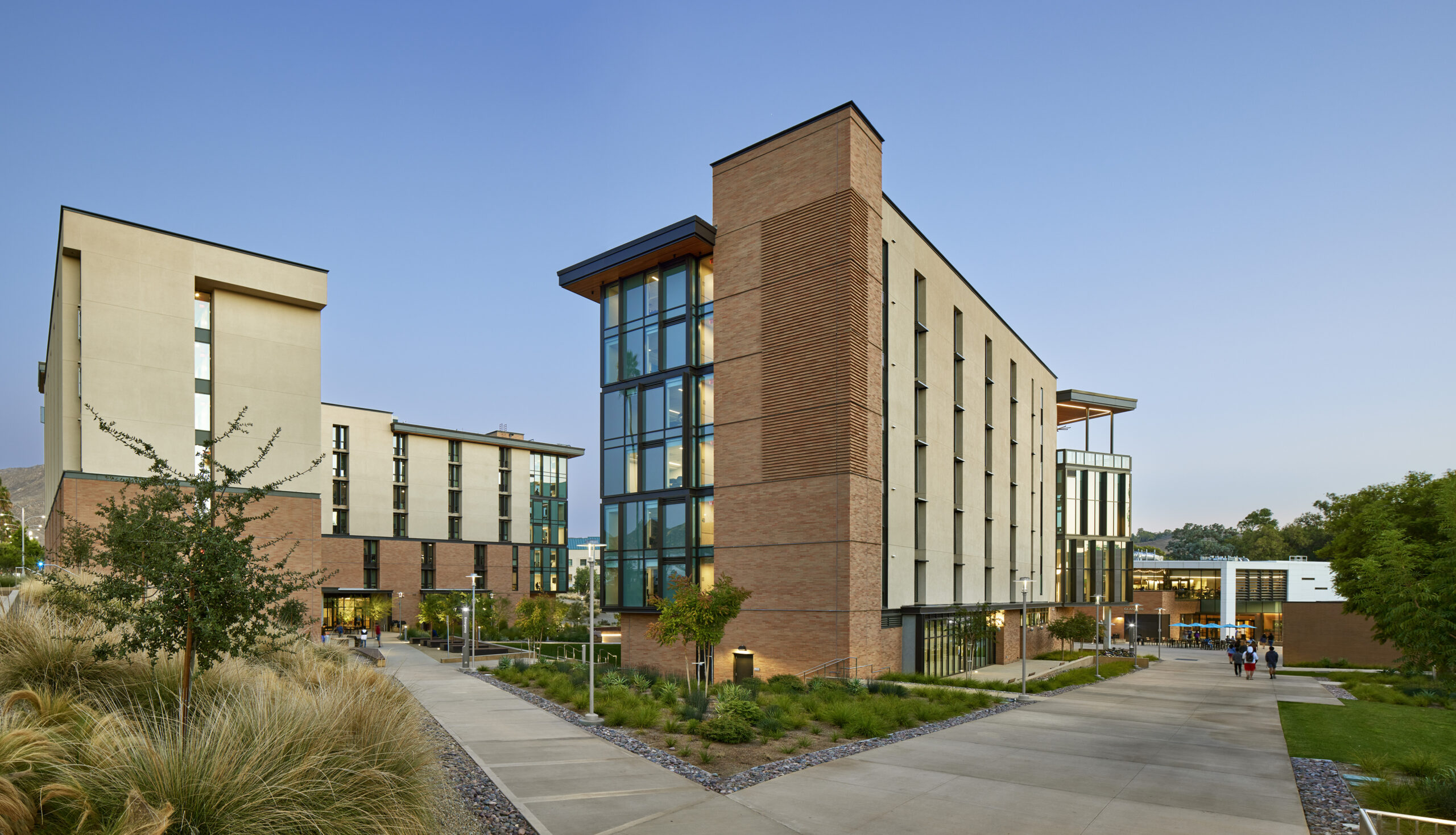 Dundee Residence Hall and Glasgow Dining Commons - SCB - SCB