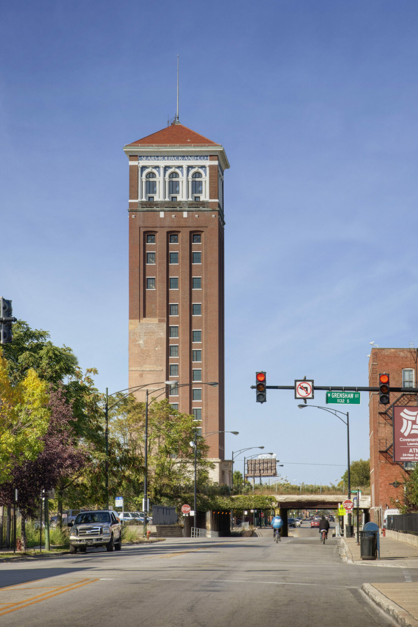 John D. and Alexandra C. Nichols Tower - SCB - SCB